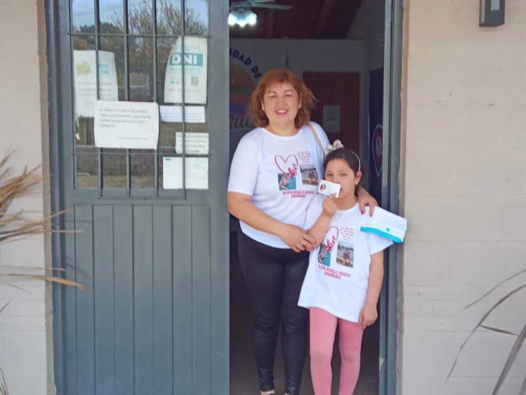 Icho Cruz celebró la primera adopción plena de una familia de ...